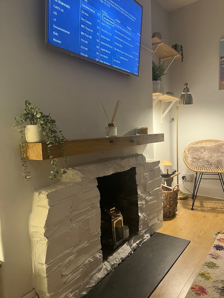 Beach Style House With Stylish Kitchen And Garden - Bideford