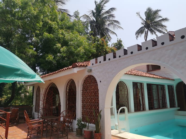 Grande Villa Avec Piscine Privée Mbs/mtwapacreek - Mombasa