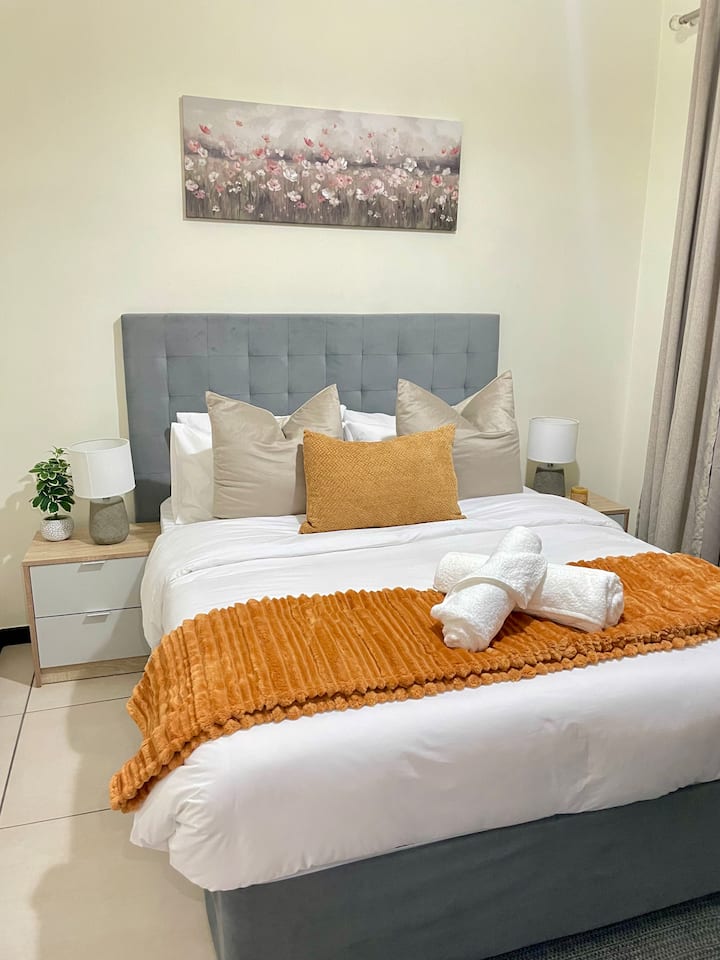 Luxury 1-bedroom Apt|fourways|pool|restaurant|gym - Sandton