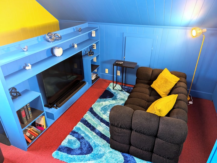 The Primary Loft | Private Full Floor Suite - Bay City, MI