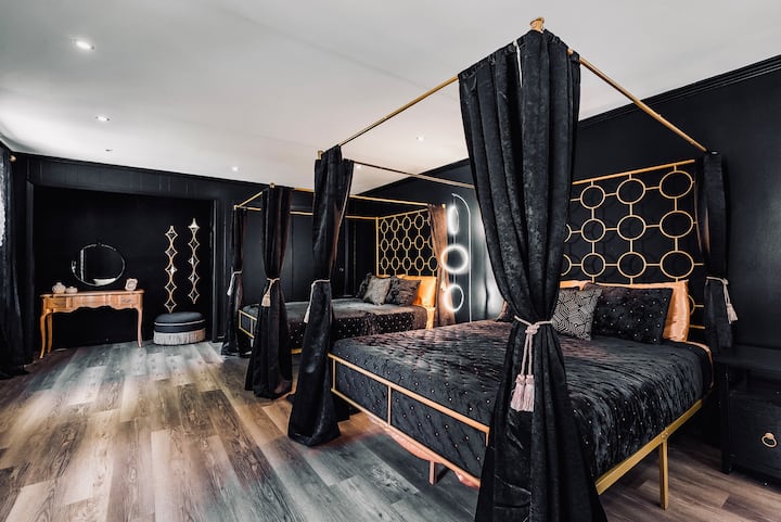 Velvet Noir | Sultry City Luxe - Des Moines, IA