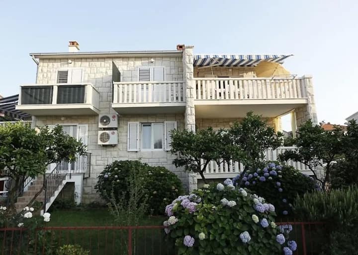 Apartman S Pogledom Na More - Sutivan