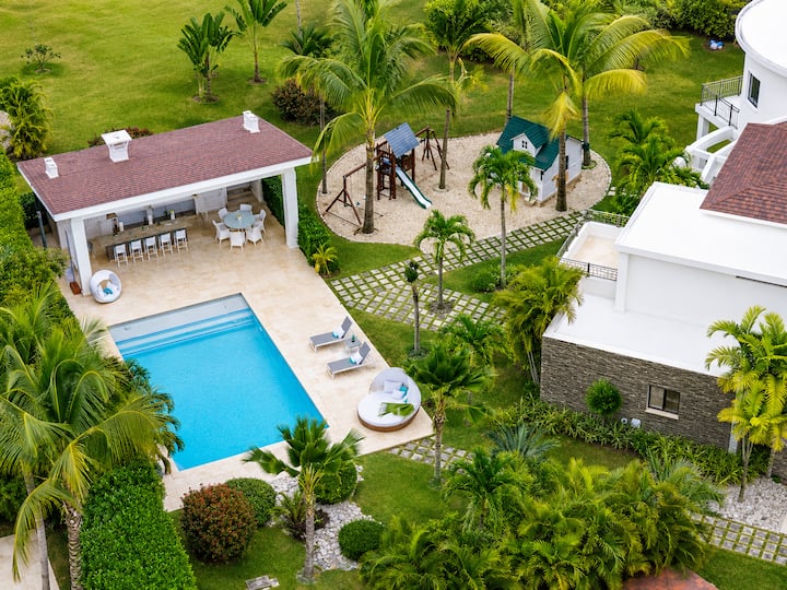 Villa De Lujo 5 Hab Con Piscina – Bávaro Cocotal - Punta Cana