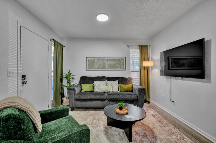 Near Boone Pickens Stadium | Stillwater Stay - Stillwater, OK