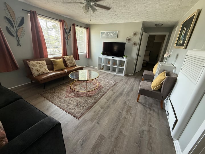 Work-ready 1br | Near Sgmc, Moody Afb & I-75 - Valdosta, GA