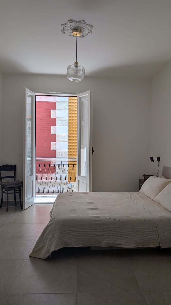 Spazioso Monolocale Con Balcone - Mola di Bari