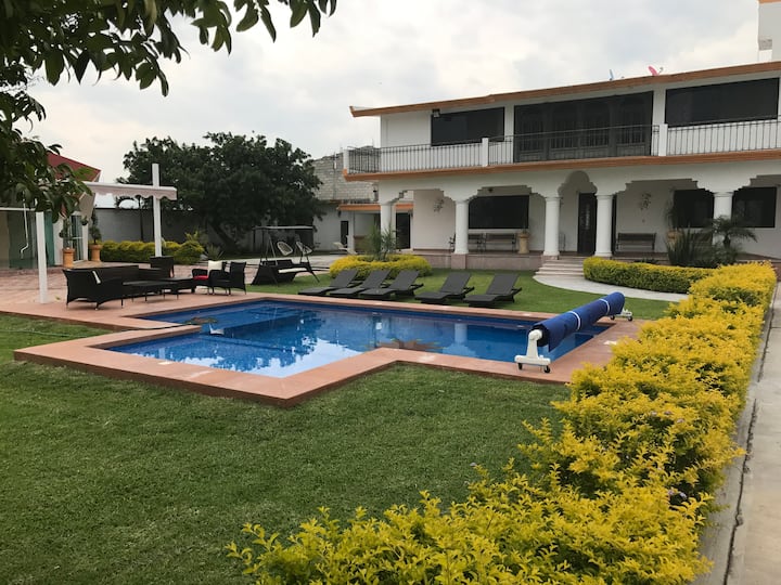 Maravilloso Jardín Y Alberca - Cuautla