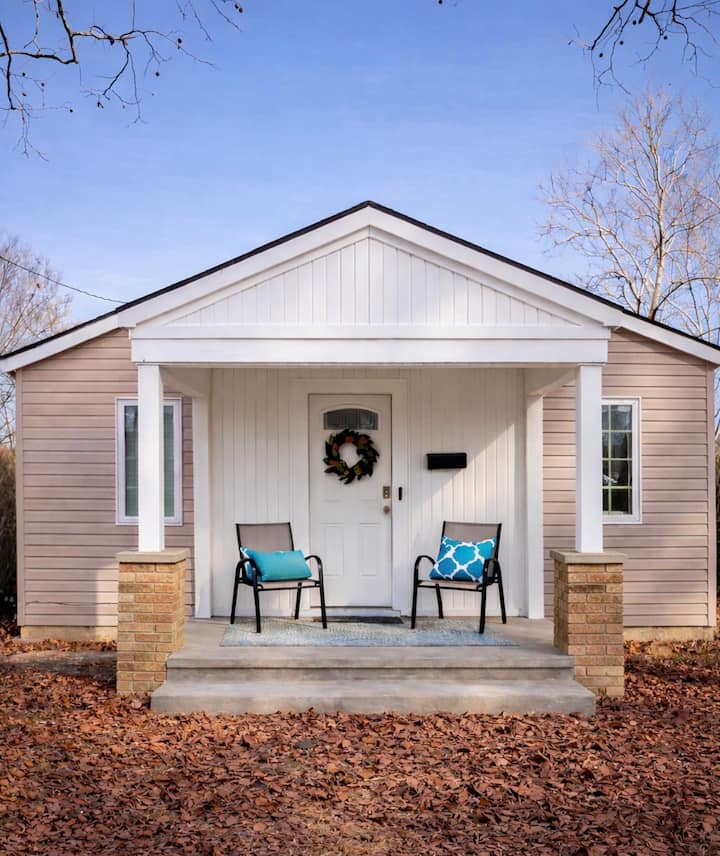 The Corner House *2 Mi To Trails *Walkable To Park - Mena, AR