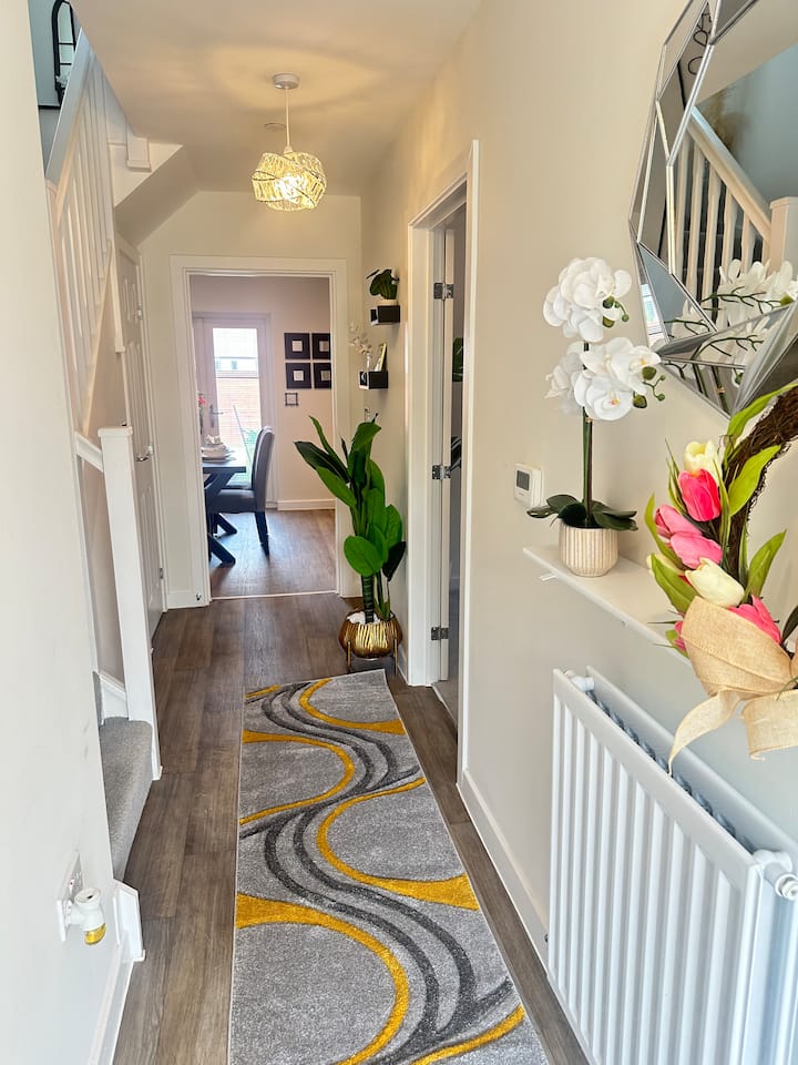 Luxury Four Bedroom House - Derbyshire