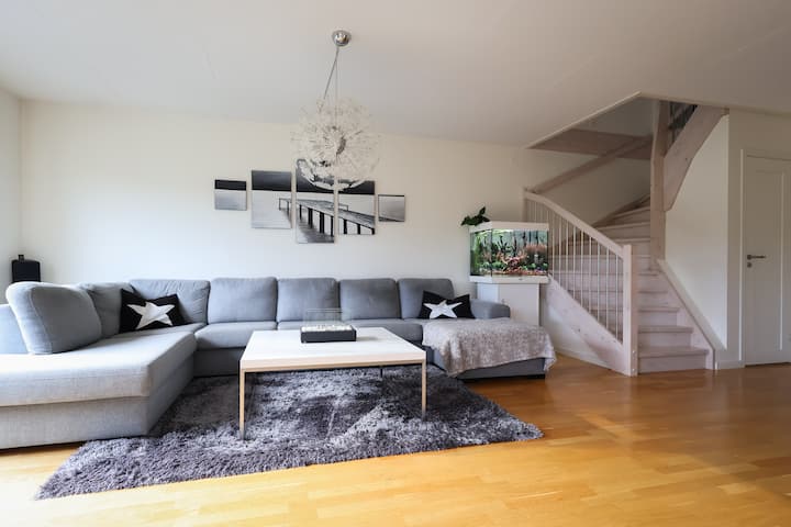 • Premium Workers Villa • 3br • 2 Baths • All-inc• - Gothenburg