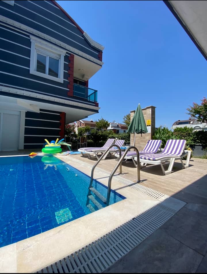 1+1 Familysuit-havuzlu, Aile Icin En Uygunu - Antalya
