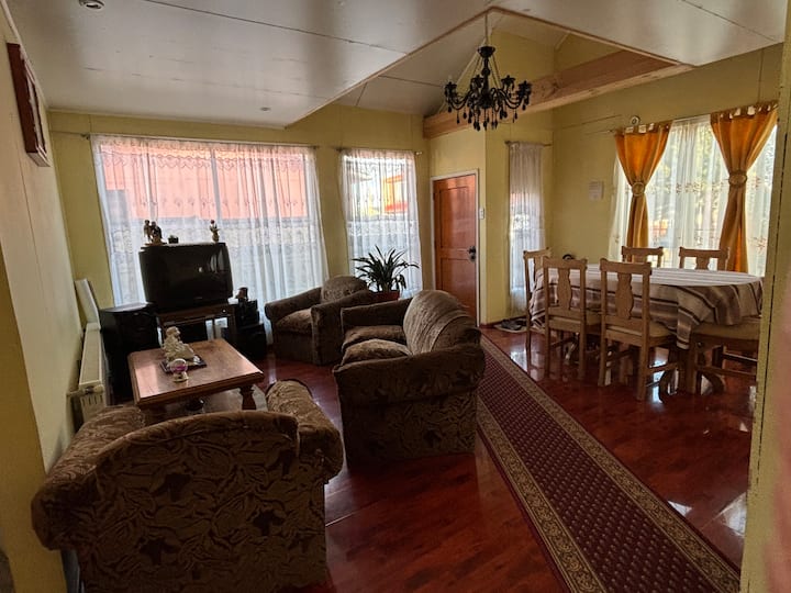 Casa Familiar Y Acogedora. - Puerto Natales