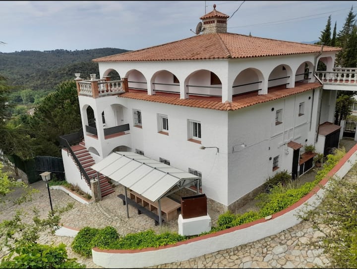 Casa Rural Para 24 Personas - Santa Coloma de Farners