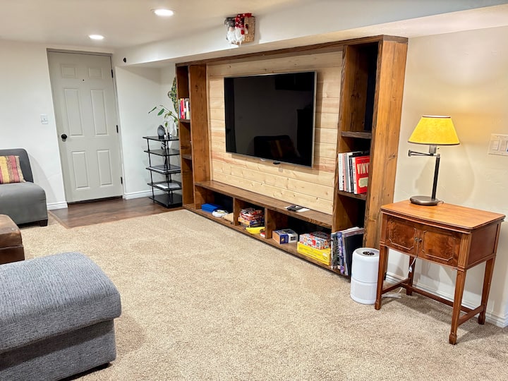 Cozy Canyon Hideout - Riverdale, UT