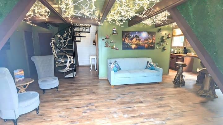 Enchanted Forest 2-story Villa - Pacific Paradise, Ocean Shores