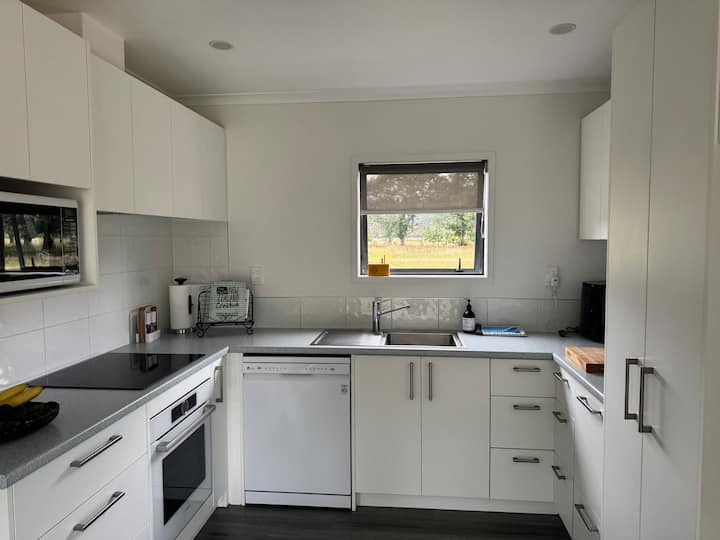 Business, Contractors ~ Family Friendly - Kawerau