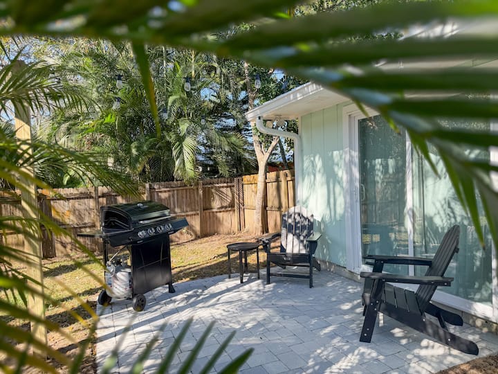New Coastal Getaway! 15 Mins To Wabasso Beach - Sebastian, FL