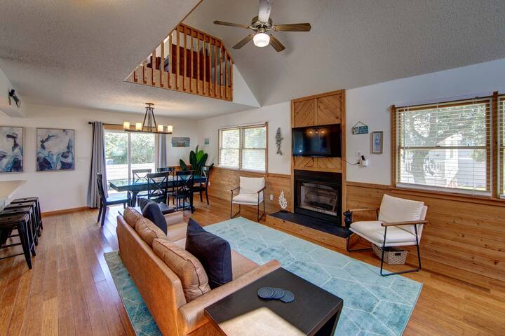 Leeward Landing. Minutes To Beach! Hot Tub! - Kitty Hawk, NC