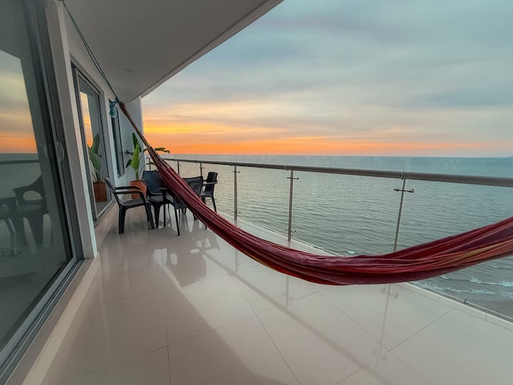 Beachfront Apt/pool/jacuzzi/sauna/gym/fastwifi/a.c - Cartagena
