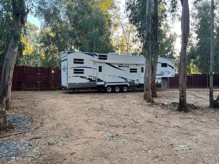 Camping In The City - Lake Elsinore, CA