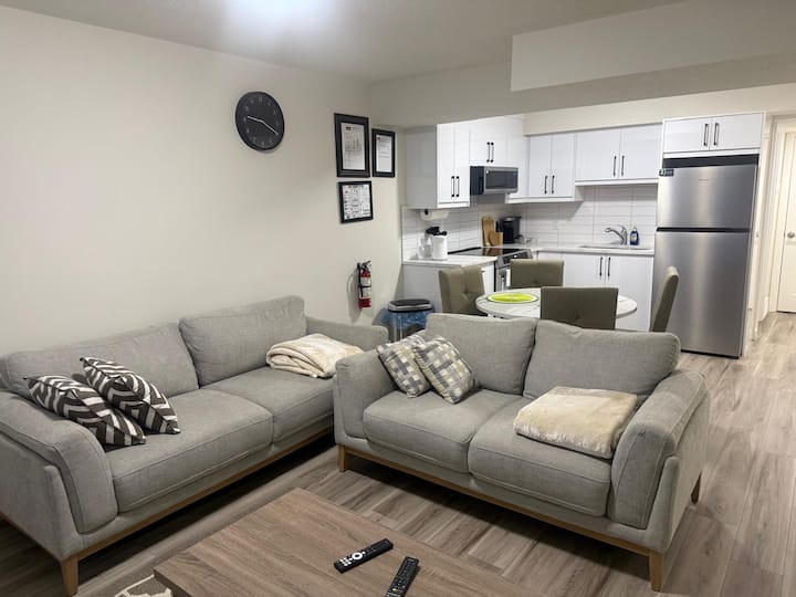 2br Sage Hill Serenity Suite. - Calgary