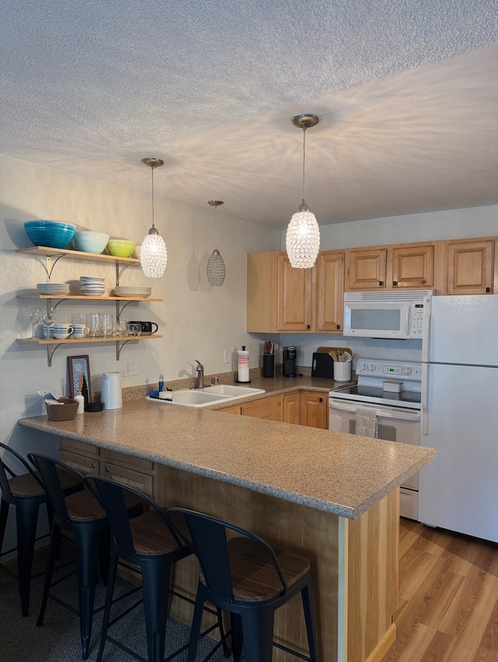 Ski-in/ski-out Condo In The Heart Of Girdwood - Anchorage, AK