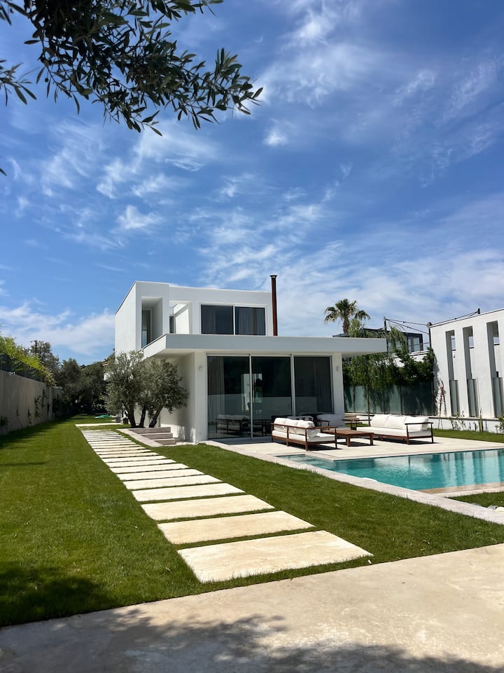 Villa In Mamurbaba - Çeşme, Türkiye