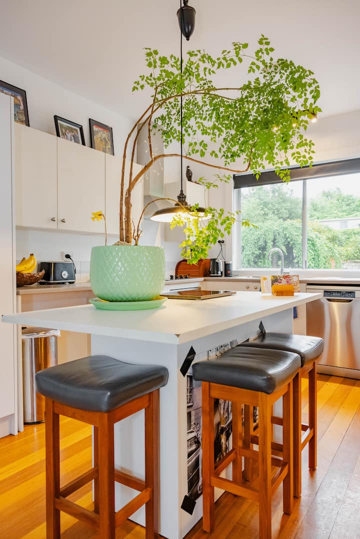 Mi Casa Tu Casa - Launceston