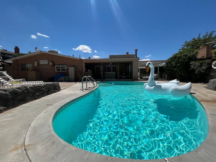 Colorful Oasis Retreat - Pool! - Albuquerque, NM