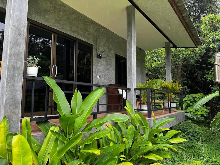 Quiet 2br Home|workspace|ac|family Friendly - Ko Pha-ngan