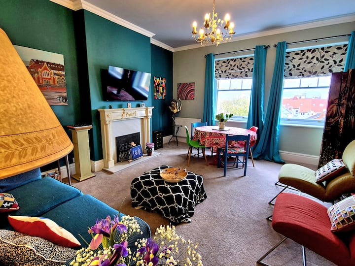 Artist Retreat Apartment 2br - Llandudno