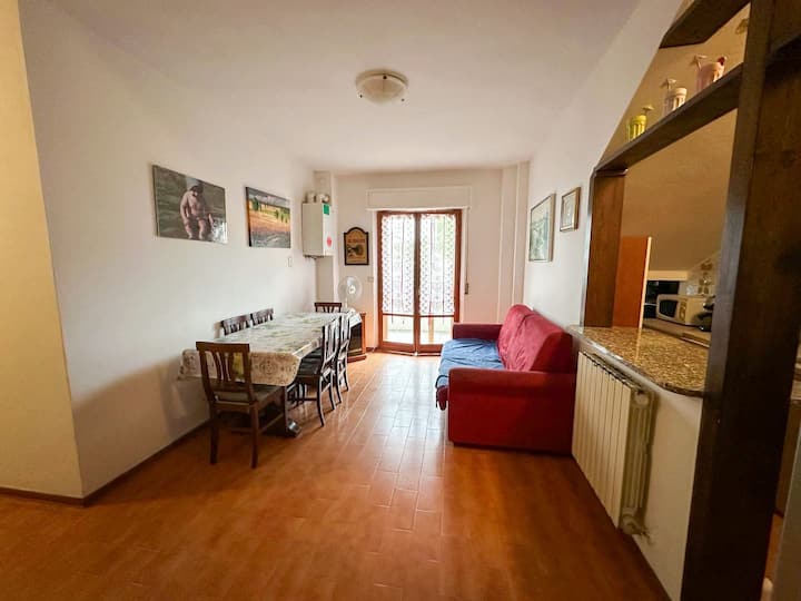 Appartamento Centrale Con Terrazzo - Follonica
