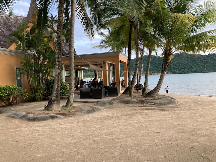 Beachfront Home – Move-in Ready Number House 40 B - Ko Chang