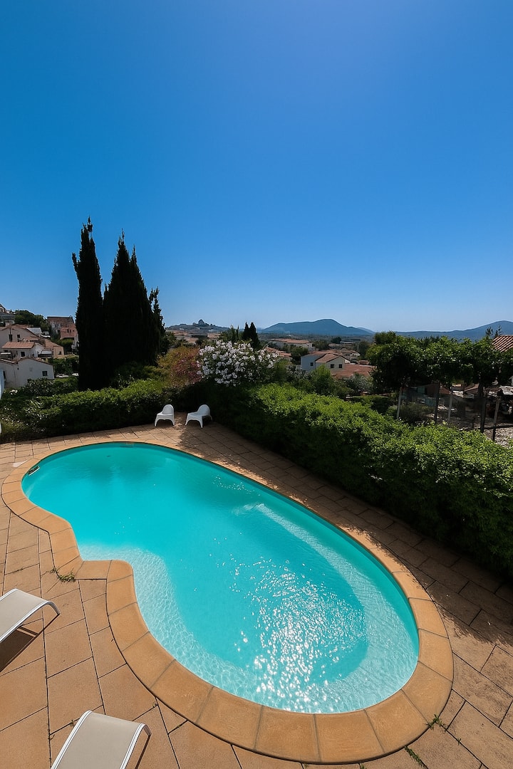 Villa 8 Pers. – Côte D’azur Calme Et Ensoleillée - Toulon