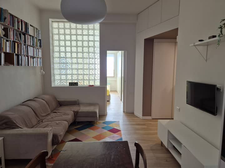 Bilocale Moderno A Città Studi - Milan