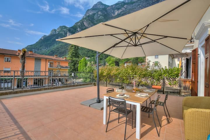 Boutique Terrace Apartment In The Center - Riva del Garda