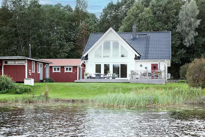 Boende I Avesta Ett Stenkast Från Dalälven - Avesta