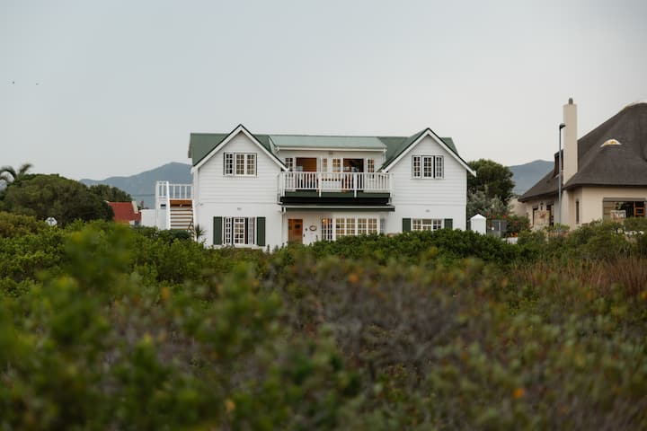 Room One At Little Villa - Hermanus