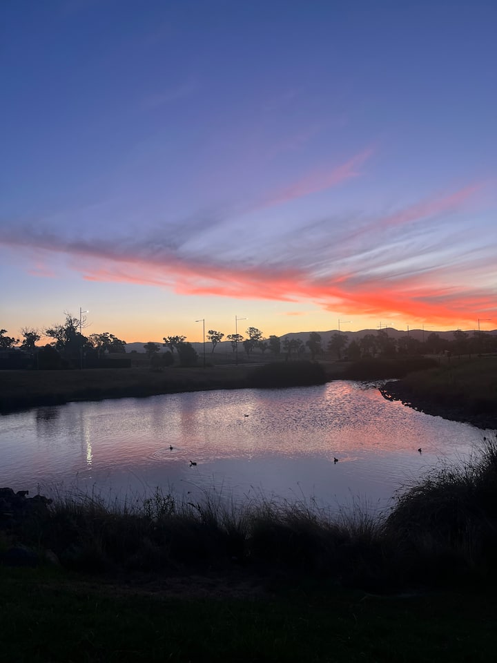 Brand New House Retreat Close To Nature Reserve - Canberra