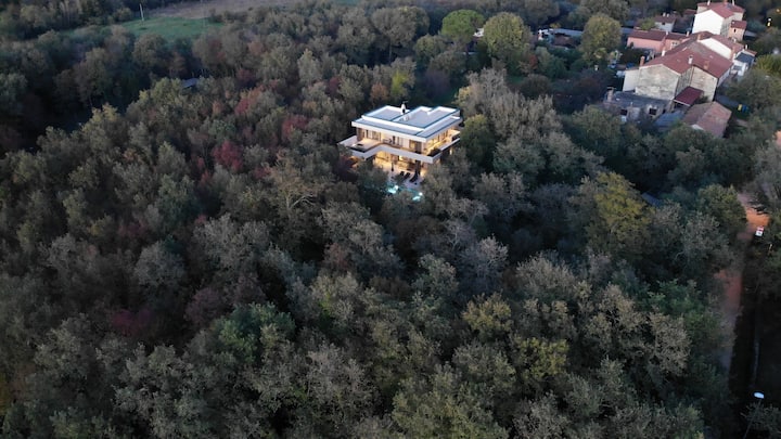 Luxury Forest Villa With Heated Pool In Istria - Umag