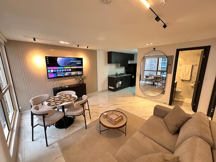 Gem Stylish 1 Bed 1 Sofa 2 Bath  Tornillo View - Panama City