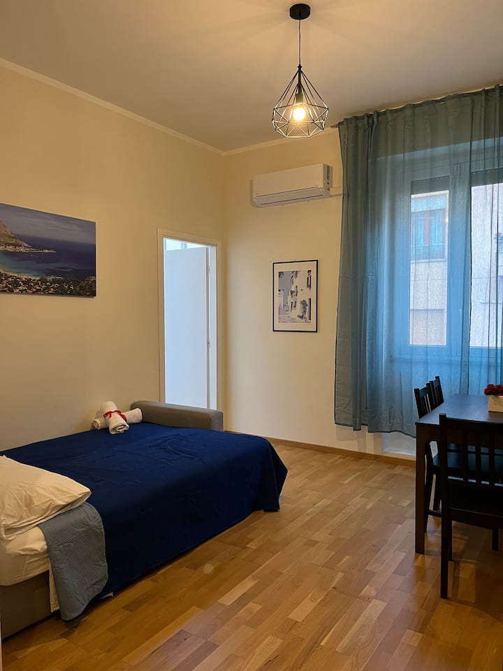 Suite Apartment Palermo Centro Zona Via Libertà - Palermo, Italy