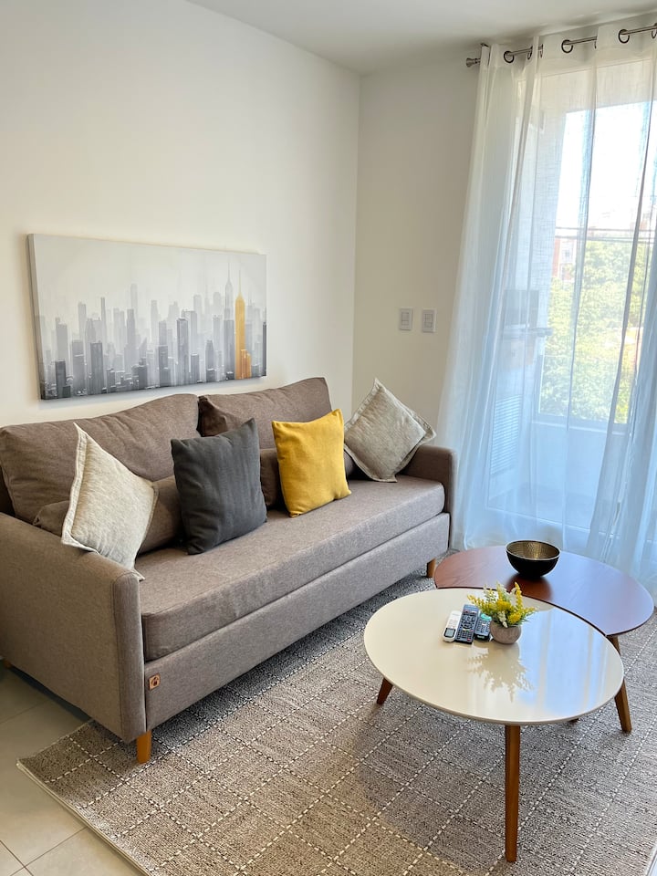 Depto. En Asunción, 1 Dorm, Excelente Ubicación - Asunción