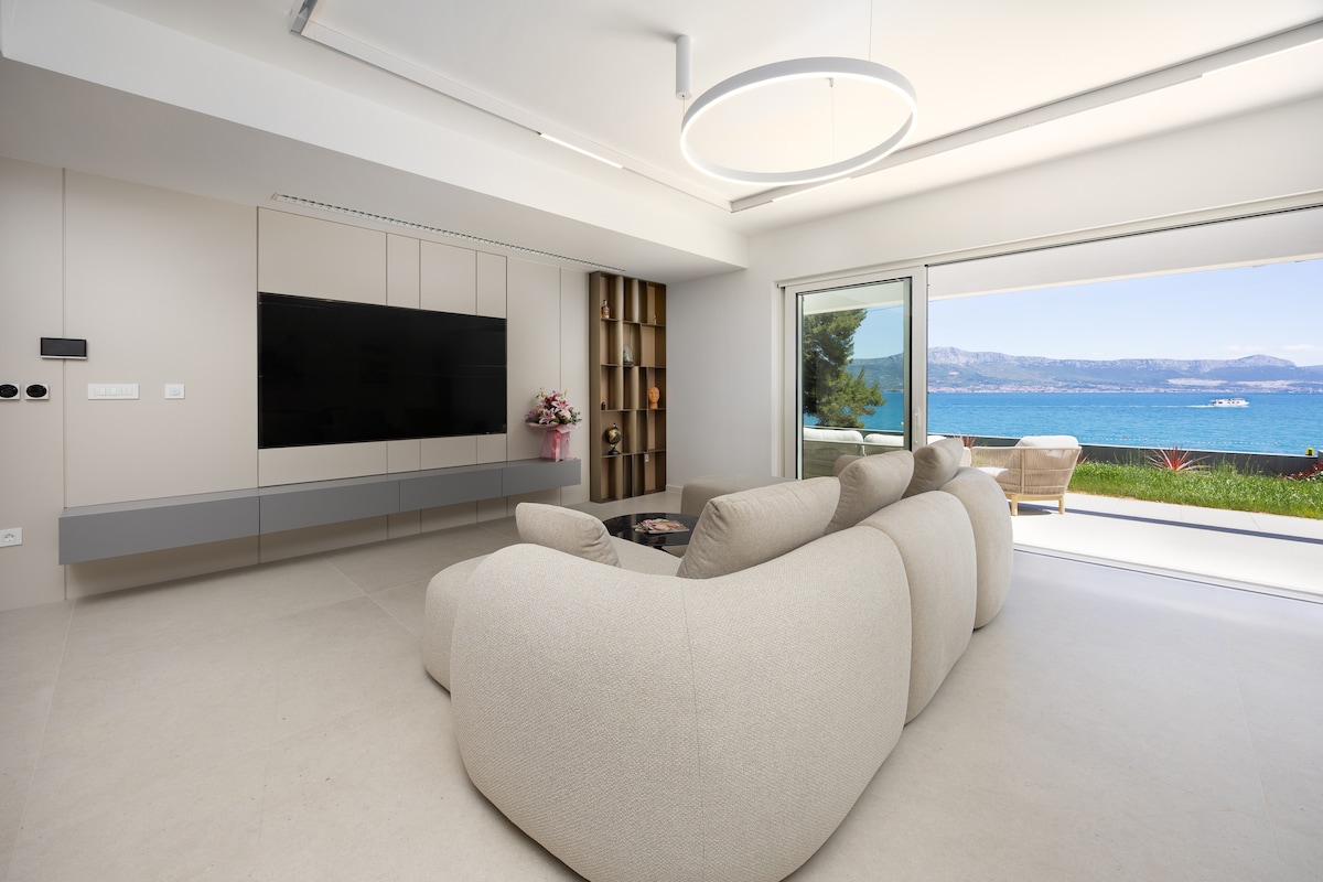 Villa Aura Ciovo-Slatine - Houses for Rent in Slatine, Split-Dalmatia ...