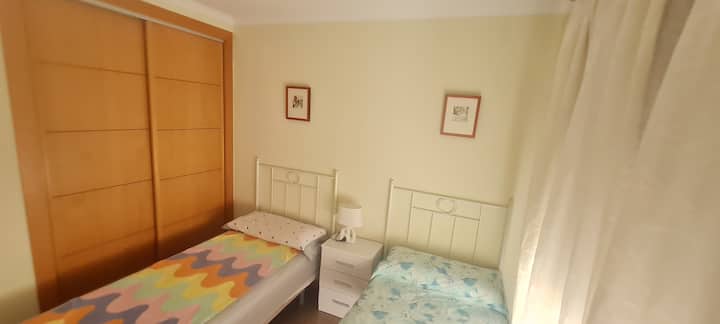 Apartamento Se Alquila En Agosto - Vera