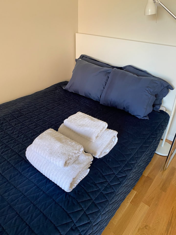 Sea Side View Close To City - Lidingö