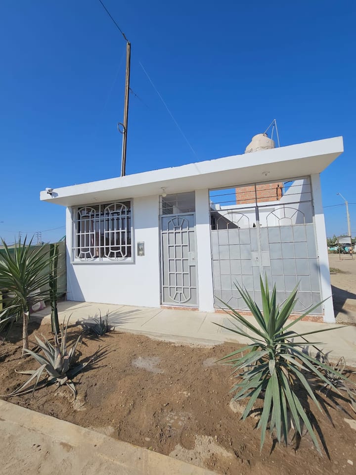 Casa Familiar En Chincha, 3 Habit. + 2 Baños - Chincha Alta