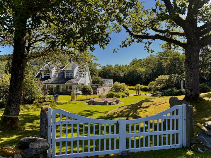 Preikestolen Villa · Lush Garden, Sauna & Boat - United Kingdom