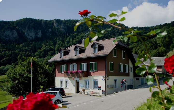 4 Z. Mit Doppelbetten + 4 Z. Rustikal 12 P. - Solothurn