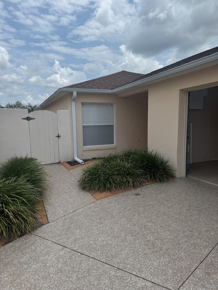 Courtyard Villa - The Villages, FL